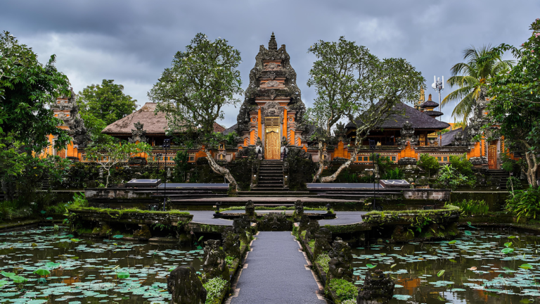 Is Ubud Royal Palace Worth Visiting? Full Guide & Tips